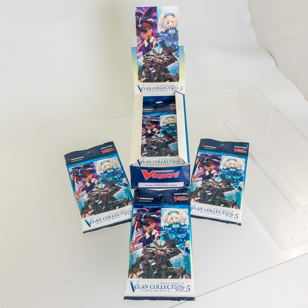 Cardfight!! Vanguard - V Clan Collection Vol 5 - Lot of 12 Packs *OPEN ...